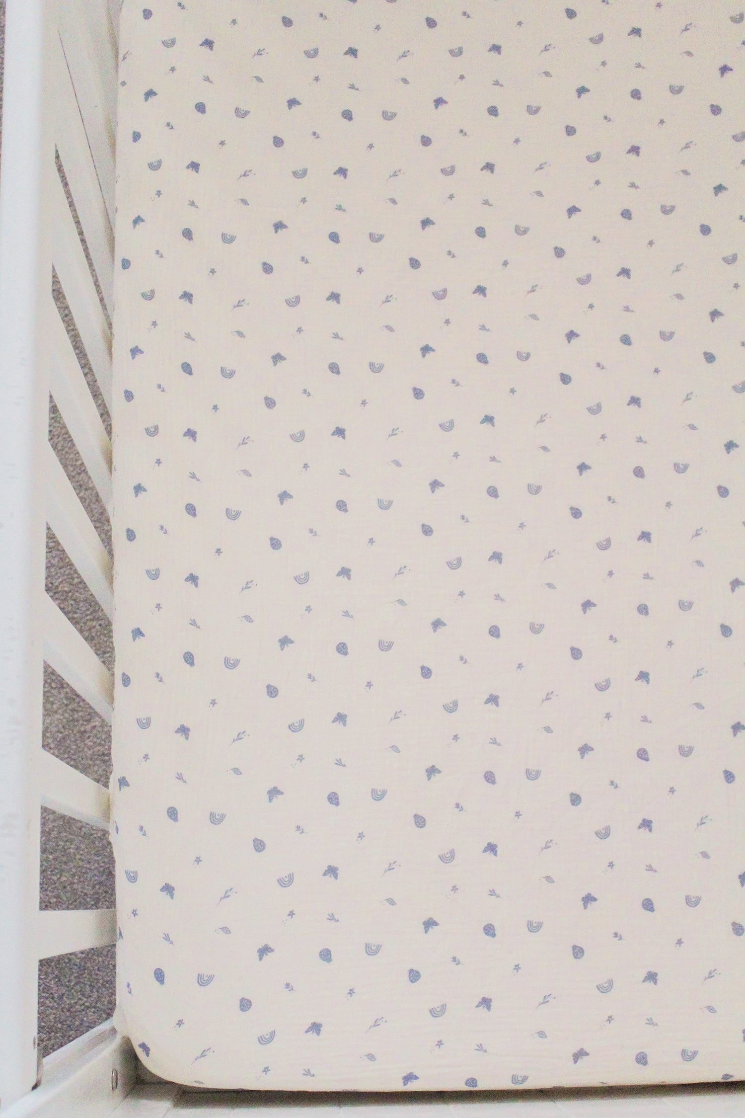 Fitted Cot Sheet Enchanted Garden – Over the Dandelions